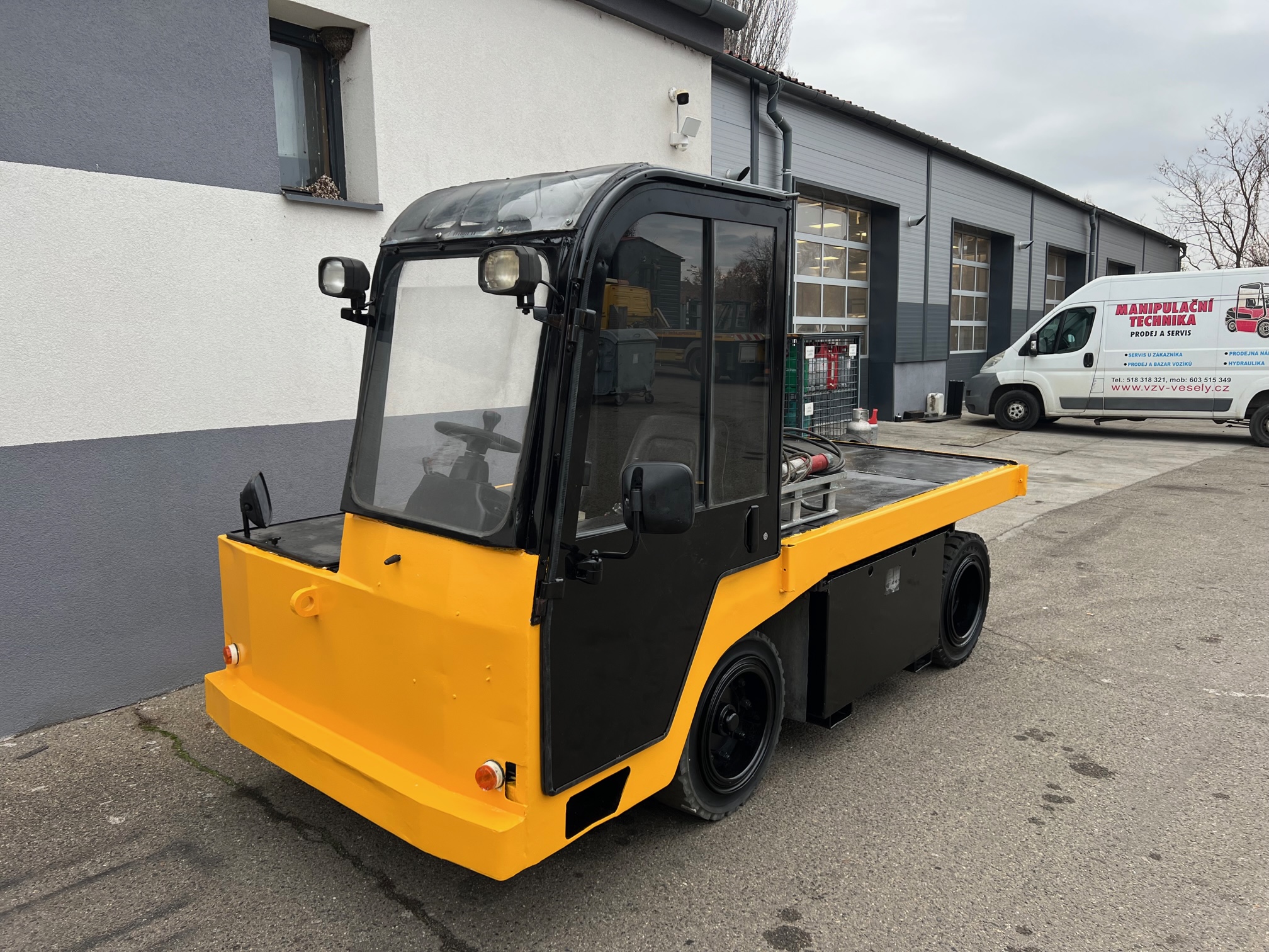 Tahač plošinový Balkancar ET5 nosnost 5t - VZV Veselý